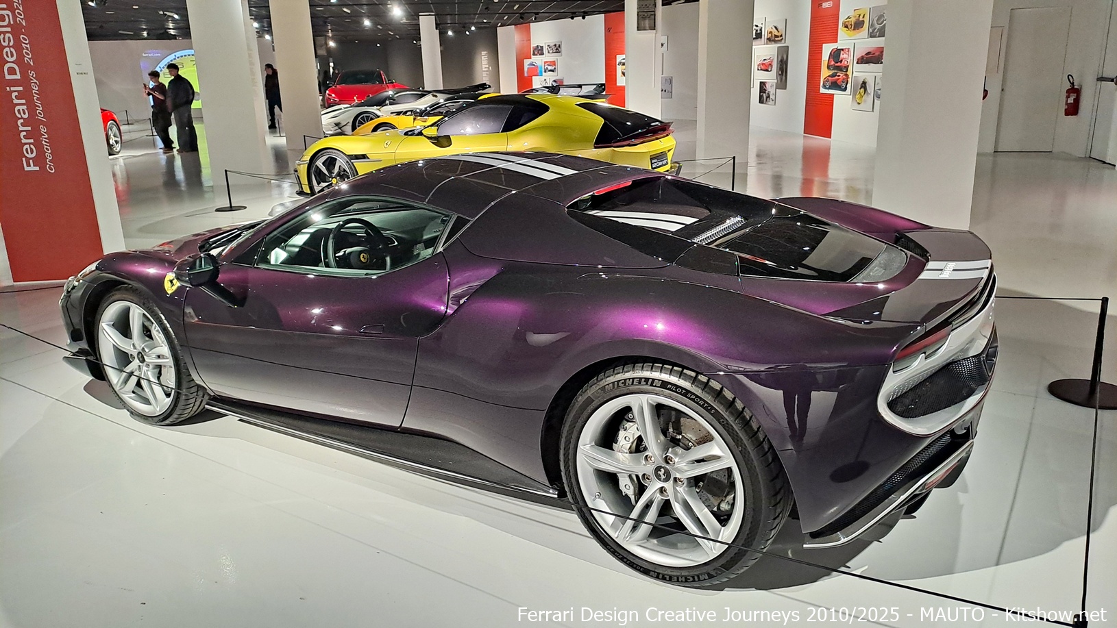 Ferrari 296 GTS | KitShow.net